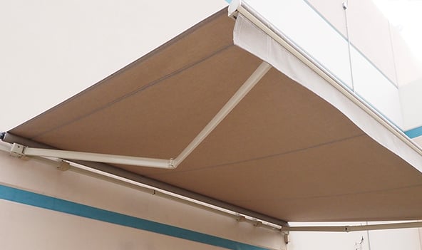 Premium Plus Retractable Awnings | Polar Shades
