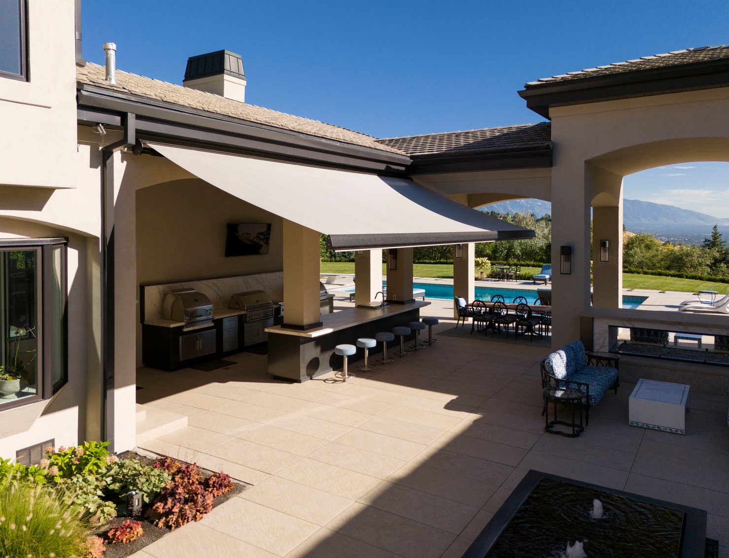 Premium Plus Retractable Awnings | Polar Shades