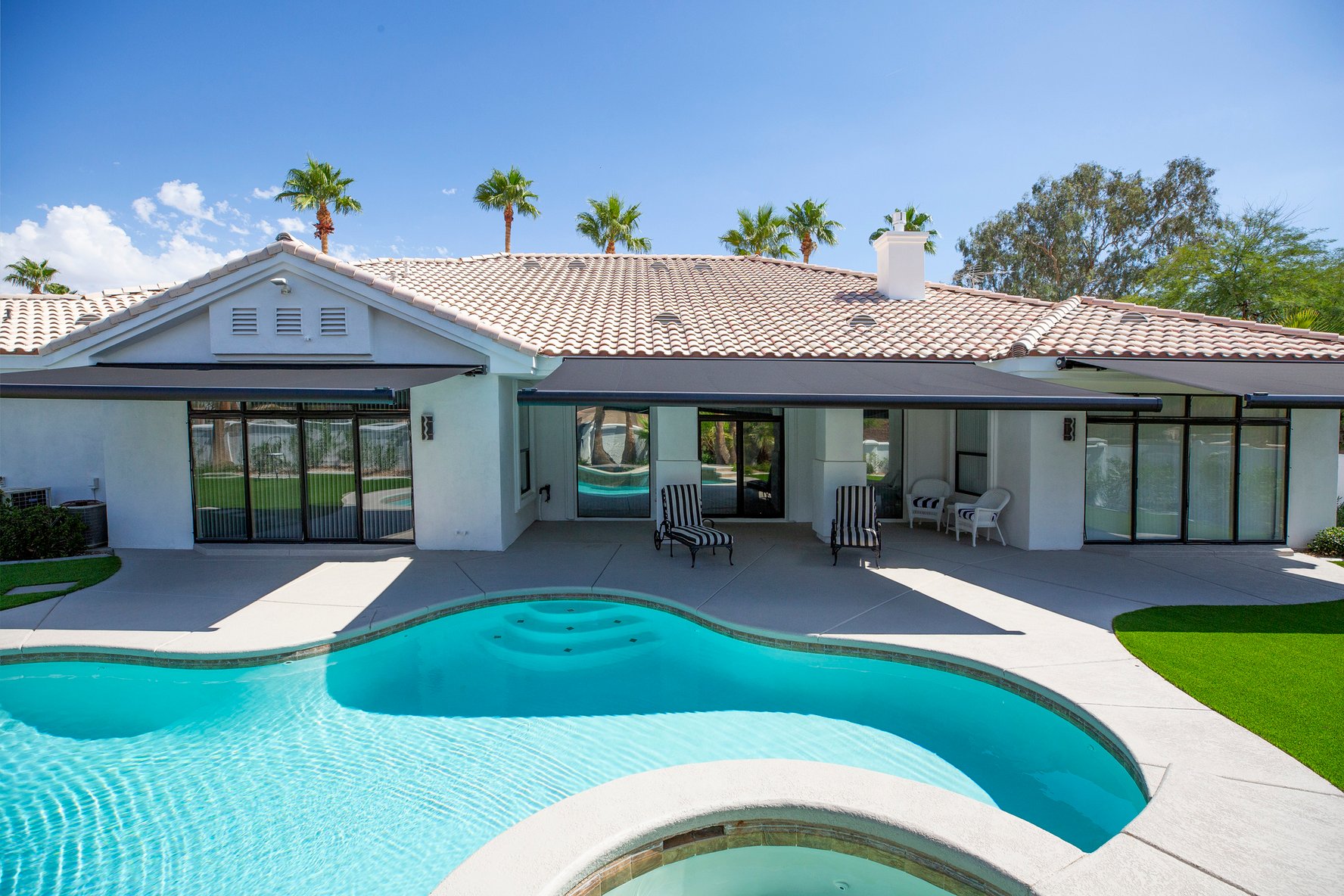 Premium Pro Retractable Awnings | Polar Shades