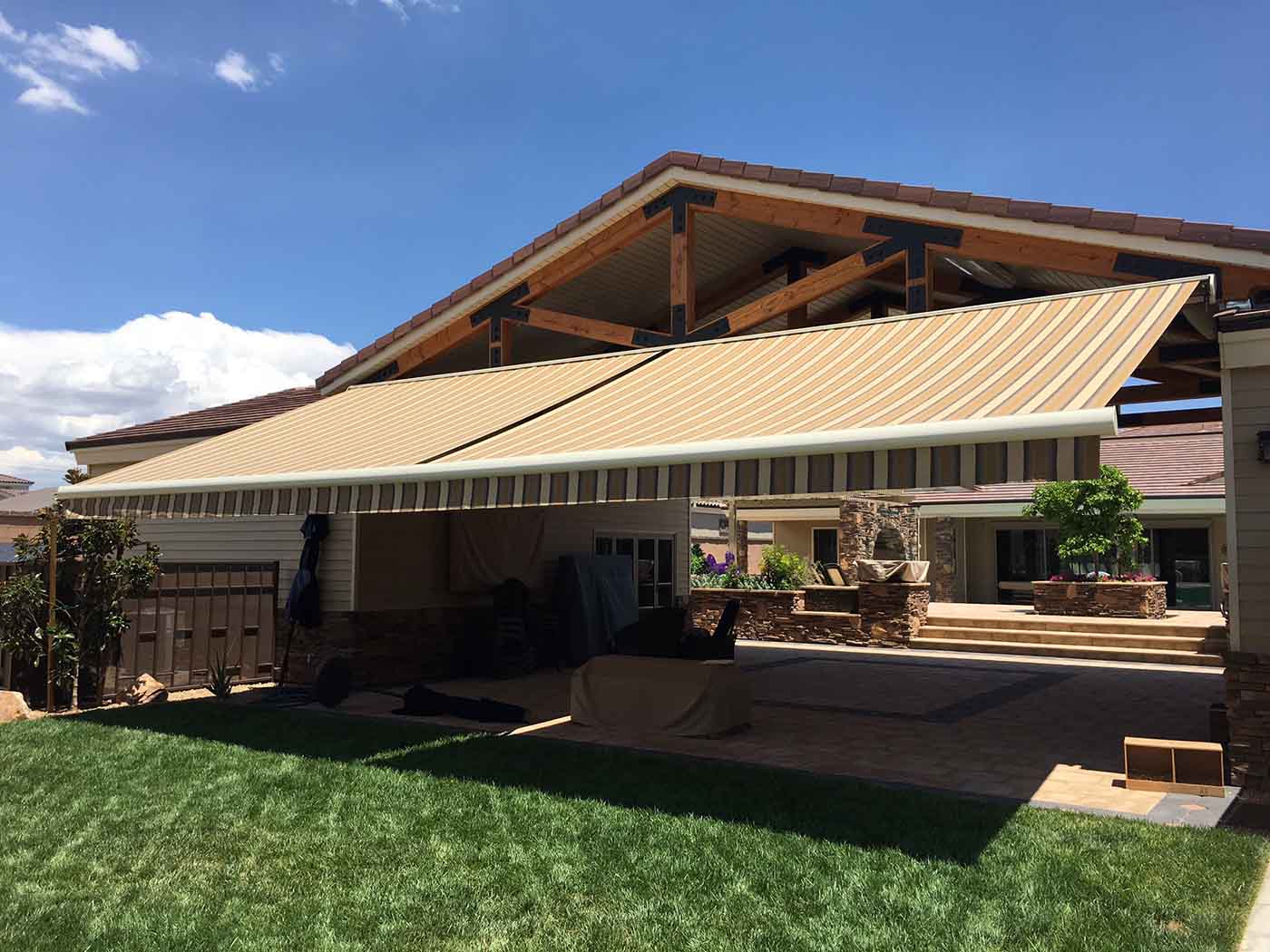 Retractable Awnings